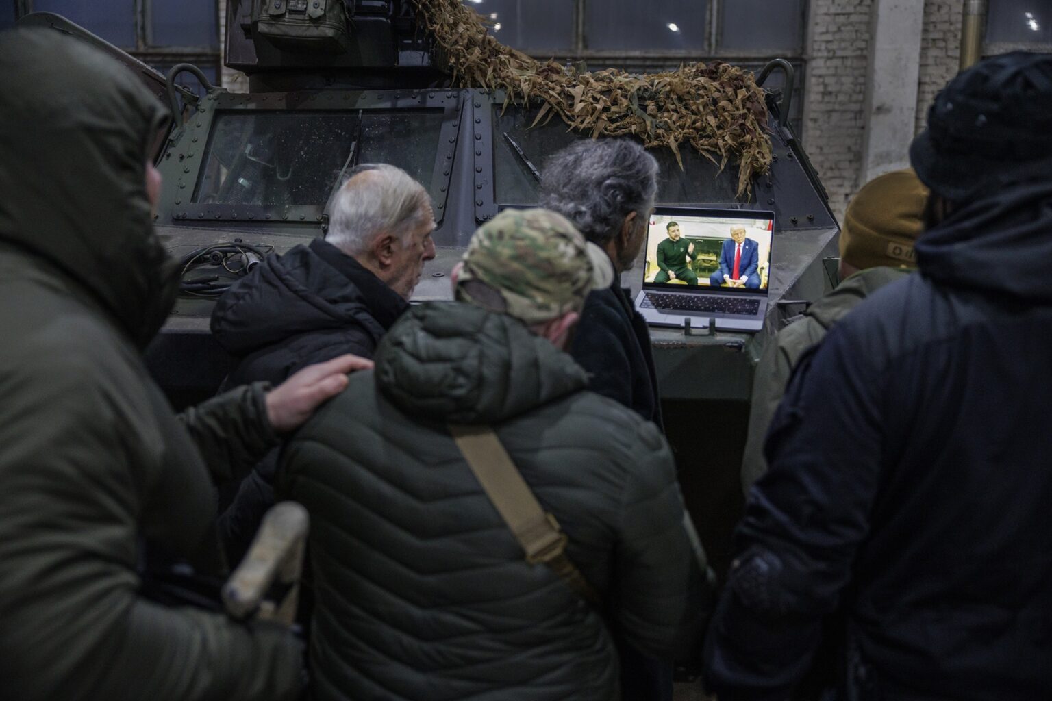Bernard-Henri Lévy, Sur la ligne de front à Pokrovsk, à l’heure où les ...