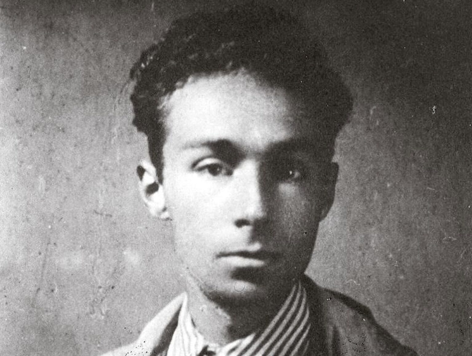 Gilles Hertzog, La dernière nuit de Primo Levi à Auschwitz - La Règle ...